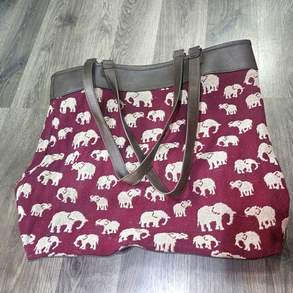 thirty-one | Bags | Thirtyone Redmaroon Elephant Print Tote Bag And ...